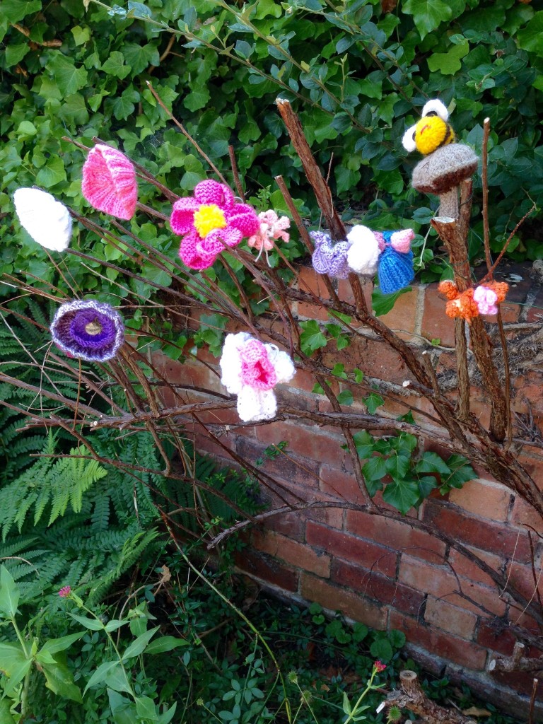 Knitted Garden in Bloom at Museum this Summer | NOTTINGHAMSHIRE LOCAL ...